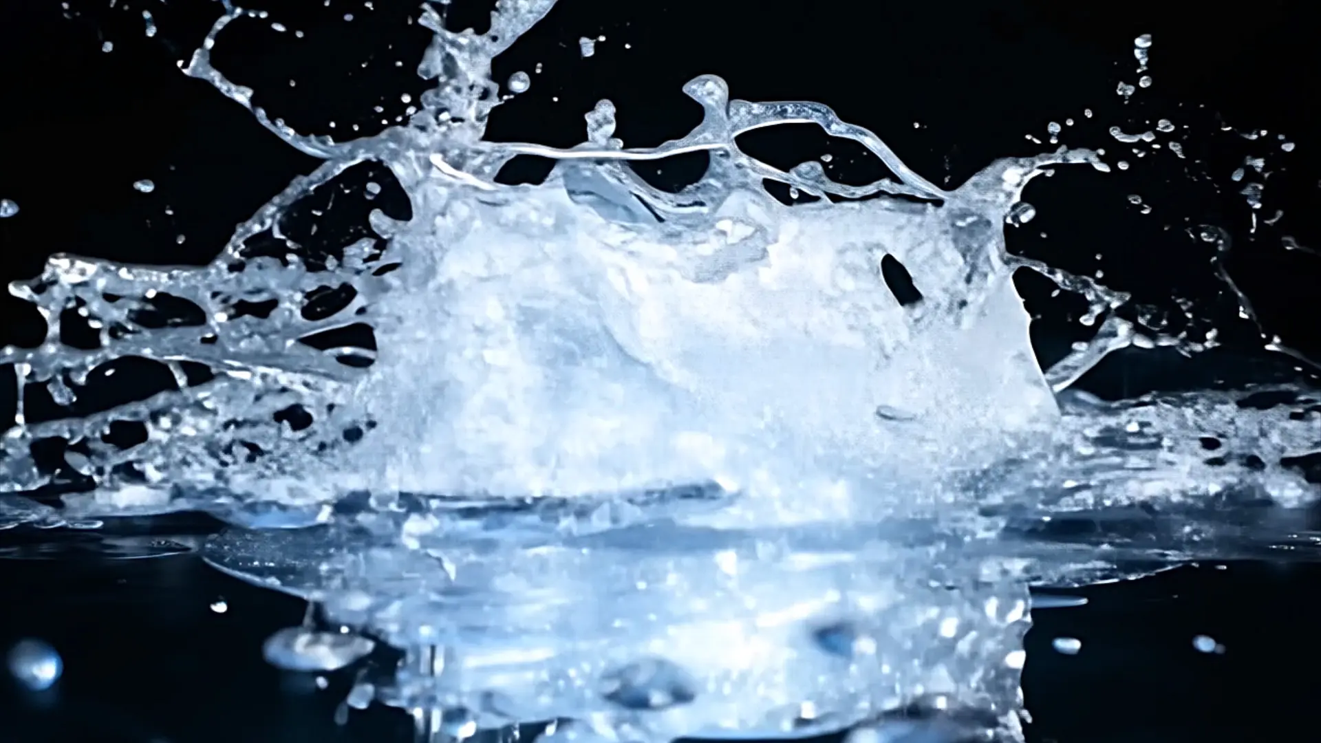 Crystal Clear Water Splash Effect Transition For Water-Themed Intros | Videos
